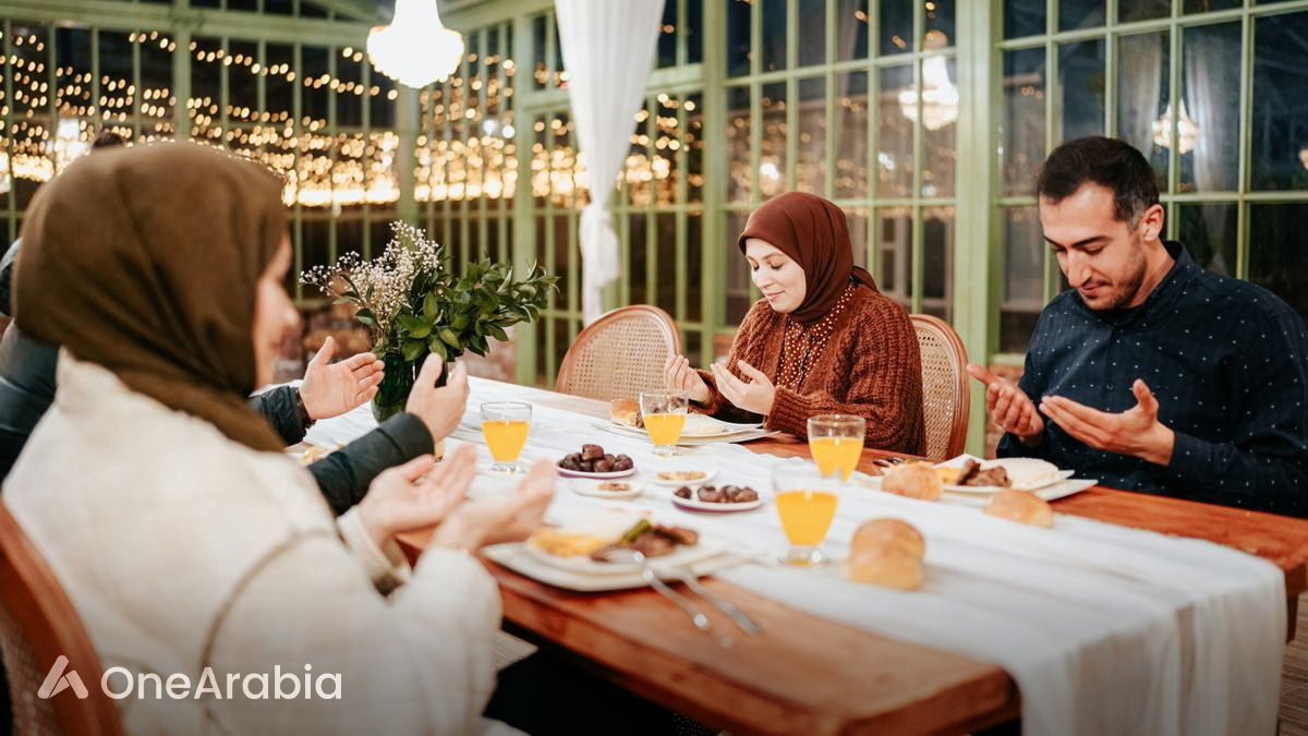 Iftar Etiquette Guide For Ramadan Invitees: What To Know Before You Go ...