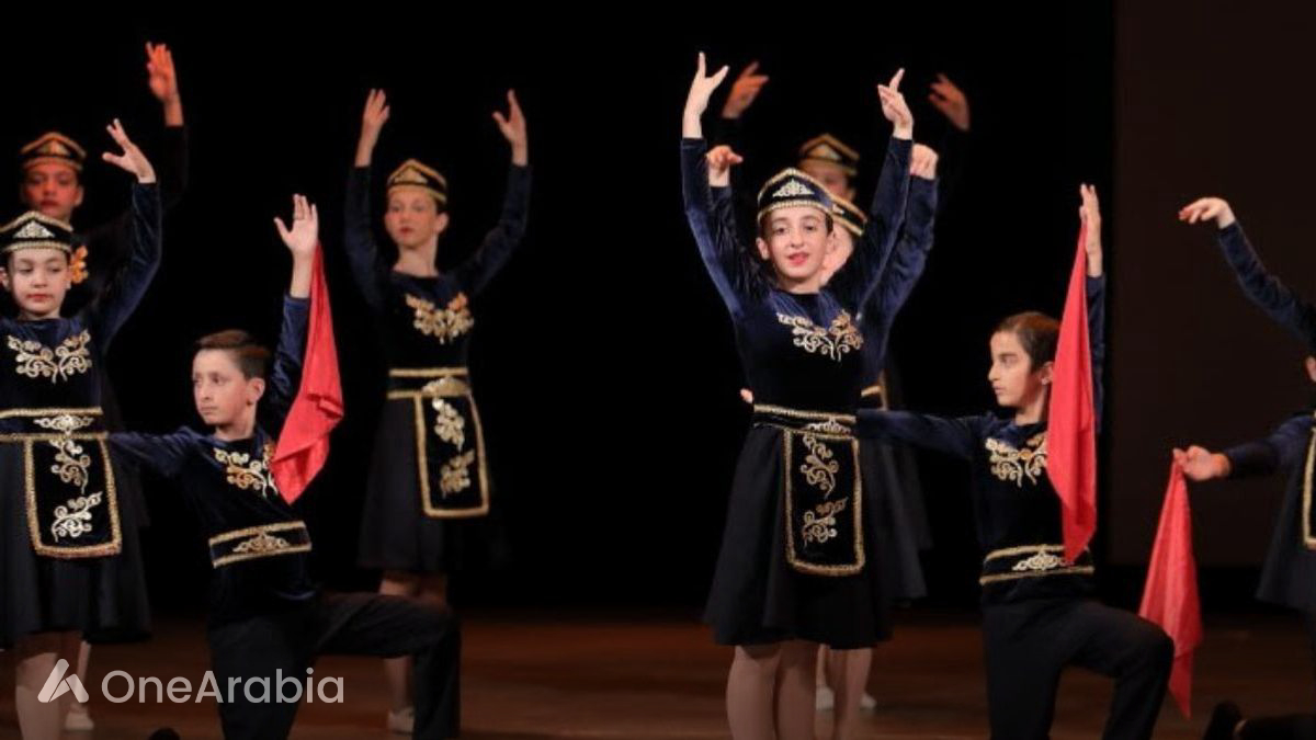 Ajman Hosts Festival Of Folklore Strings For International Dance Day ...