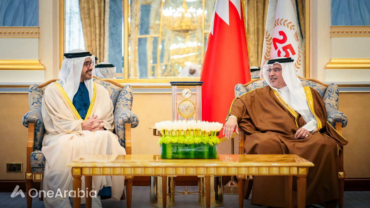 Bahrain Crown Prince Receives Sheikh Abdullah Bin Zayed - OneArabia